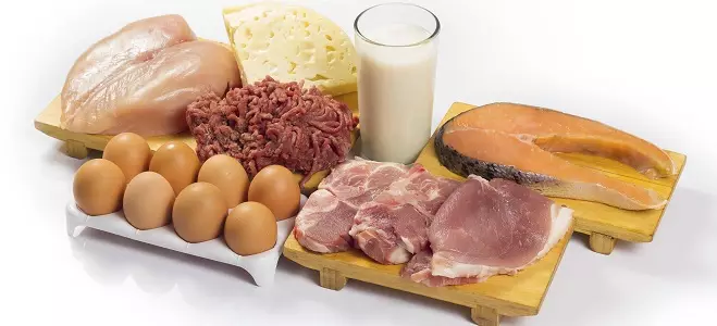 Stol za hranu sa visokim sadržajem proteina 19934_1