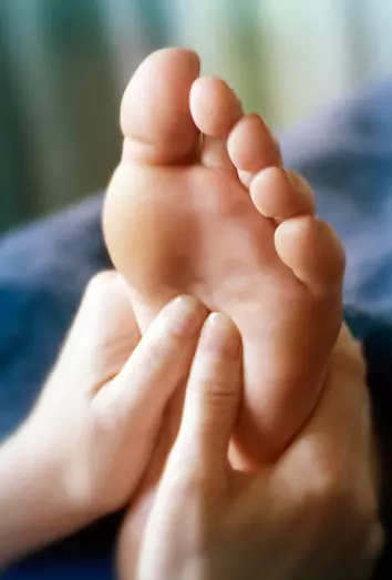 How to relieve numb feet