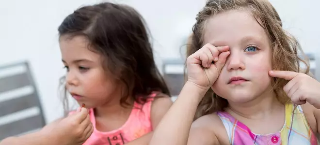 Kiel forigi malhelajn rondojn en infanoj