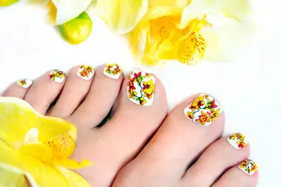 પગ ના નખ માટે ડિઝાઇન: સૌથી મૂળ pedicures