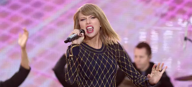 Taylor Swift, 2014 MTV EMA'larında bir diva.