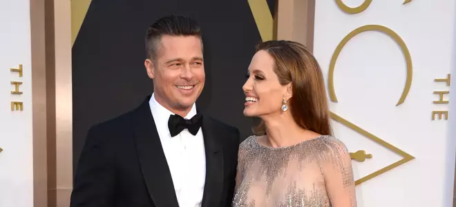 Brad Pitt ແລະ Angelina Jolie ໃນງານ Oscar 2014.