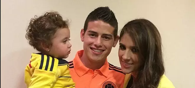 James Rodrígue, bersama isterinya Daniela Ospina dan anak perempuan mereka Salomé,