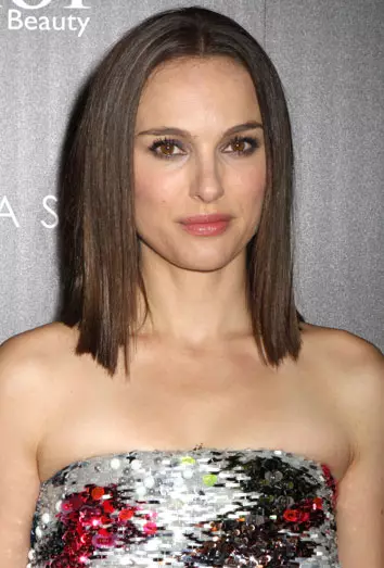 Obinrin ti ọjọ naa ni Natalie Portman