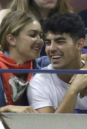 Gigi Hadid et ses phrases d'amour sincère pour Joe Jonas