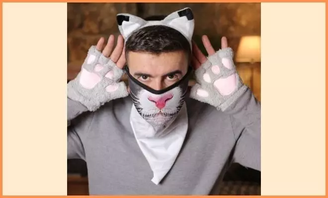 I-Seedy cat costume ye-Halloween