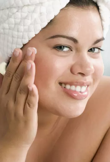 How to remove dead skin