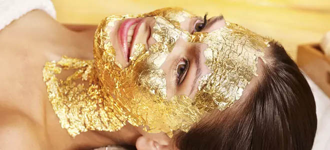 Gouden facial behanneling