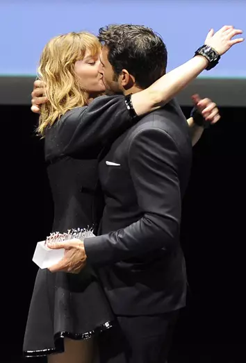 María Valverde kisses Antonio Velázquez at the 2013 Men's Health Awards