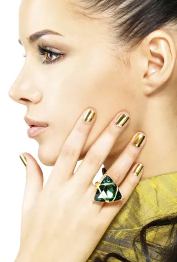 Dizajn noktiju: francuski manikir, crackle, magnetic, glitter... 2998_1