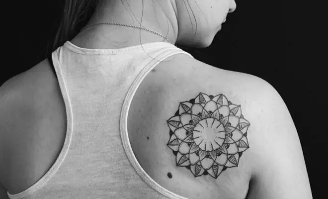 Význam tetování: mandaly a jejich interpretace