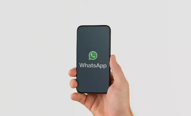Paranna viestintää pariskuntana WhatsAppin kautta