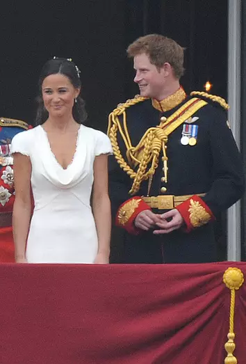 Svatby se zúčastnili Pippa Middleton a Harry z Anglie