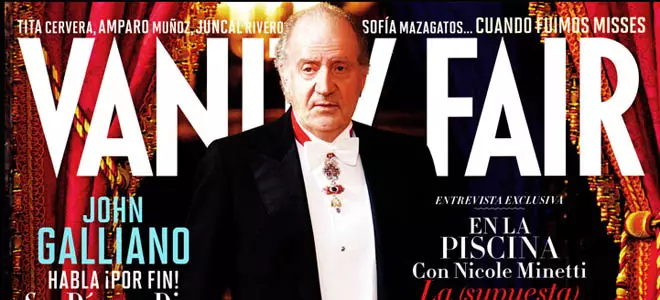 Pasak „Vanity Fair“, karalius palaiko ryšį su Corinna