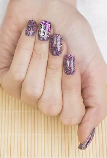 Descubre as últimas tendencias en manicura e deseño de unhas 32569_1