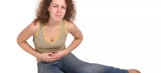 Gastritis: årsager, symptomer og behandling