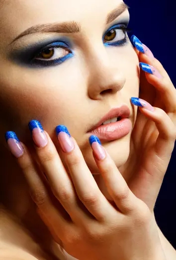 Изберете синьо за ноктите си, но кое? 32625_1