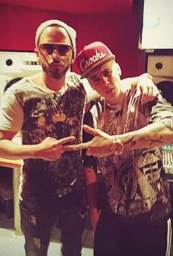 Justin Bieber ndryshon will.i.am për Yandel: për tregun latin me reaggeton