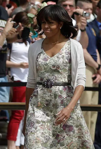 Michelle Obama leveszi a maszkját: a First Lady legmeglepőbb arca