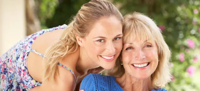 Kā menopauze ietekmē attiecības ar bērniem?