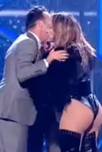 Jennifer Lopez dalam thong