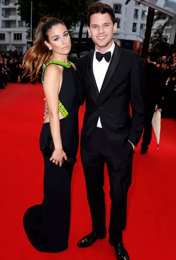 Blanca Suarez ma Jeremy Irvine.