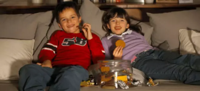 כיצד מודעות ידוענים משפיעות על אוכל ילדים