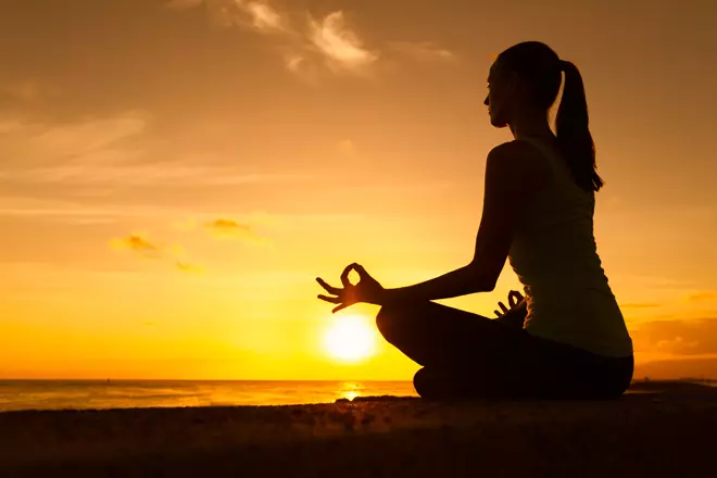 meditasi untuk mengatasi kemurungan