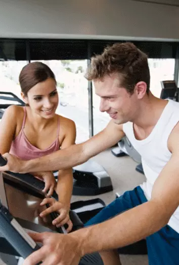 Hoe te flirten yn 'e gym