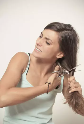 Cum să depășești complexul de păr mic