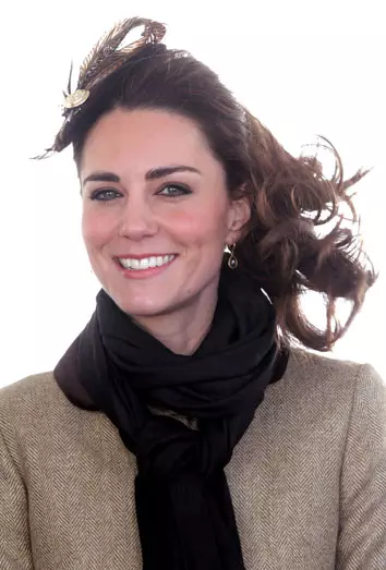 Kate Middleton, mudella tas-sbuħija li tiswa 28,000 ewro fis-sena. L-ispejjeż tagħhom