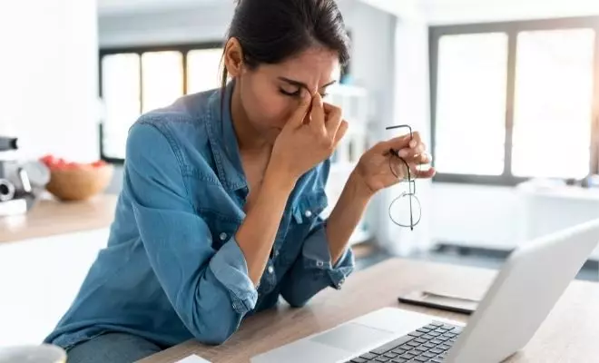 Sự lo lắng ảnh hưởng đến công việc của bạn như thế nào (và cách tránh mất việc)