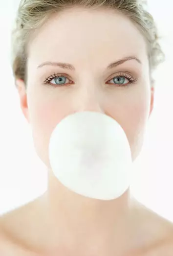 De risico's van overmatig kauwgom kauwen