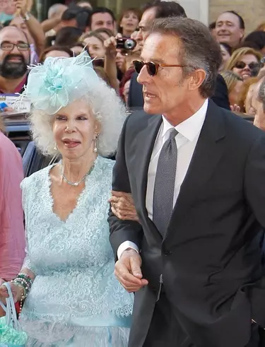 Alba ၏ Duchess နှင့် Alfonso Diez