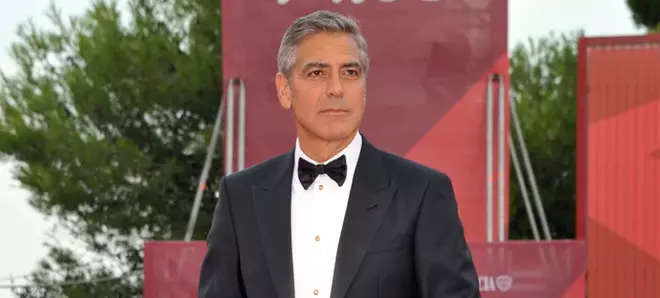 Джордж Клуні, залаты халасцяк, манапалізуе ўвагу Венецыянскага кінафестывалю