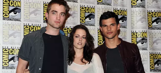 Robert Pattinson, Kristen Stewart en Taylor Lautner overtreffen de start van Comic Con 2011