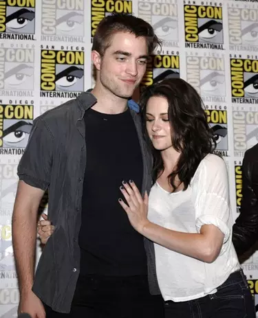 Robert Pattinson, Kristen Stewart na Taylor Lautner barusha itangiriro rya Comic Con 2011