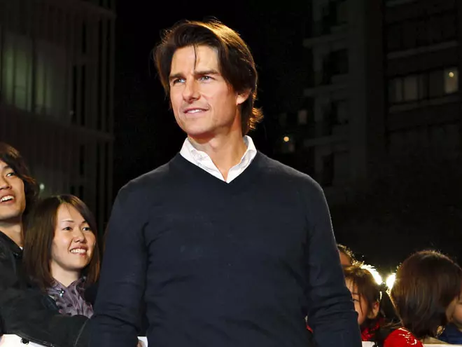 'Rock of Ages' သည် Tom Cruise နှင့် ရိုက်ကူးရန် အပိုပစ္စည်း 5,000 ကို ရှာဖွေနေသည်။ 38516_1