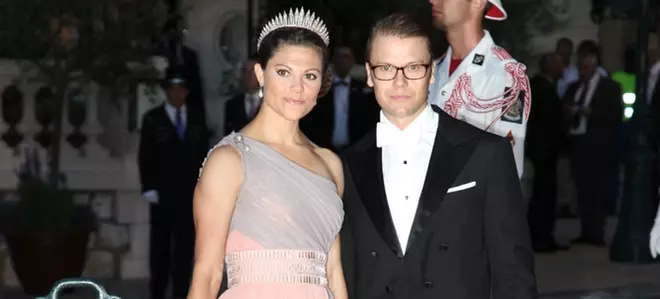 Victoria and Magdalena of Sweden, the most elegant dresses of the Princely Wedding of Monaco 38708_1