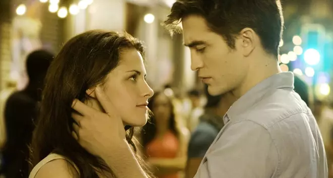 Robert Pattinson synes, at Kristen Stewart er perfekt til sit bryllup i 'Breaking Dawn'