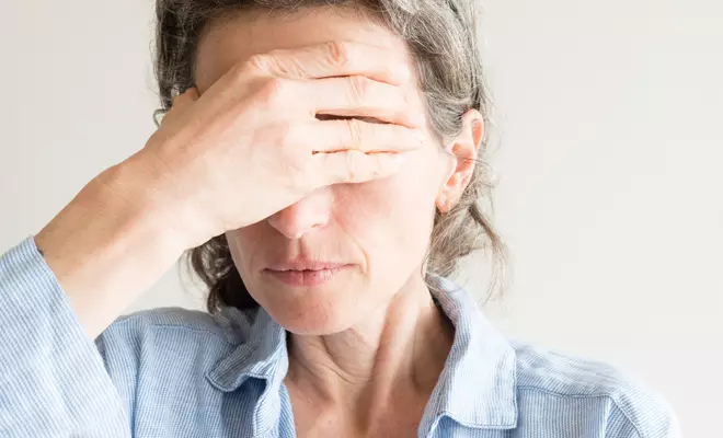 Como aliviar a dor de cabeza da menopausa