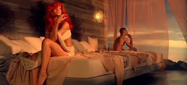 sexy rihanna în videoclip
