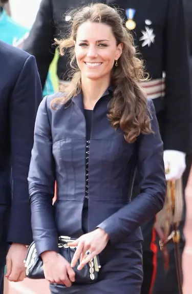 Todhchaí éiginnte Choróin na Breataine: an bhfuil Kate Middleton steiriúil?