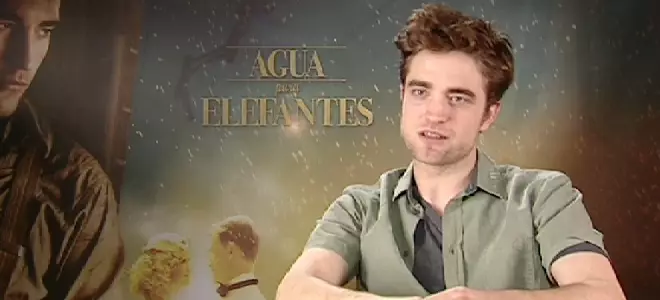 Robert Pattinson během rozhovoru