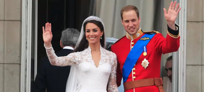 Rochia lui Kate Middleton a fost copiată în China la doar câteva ore după Nunta Regală