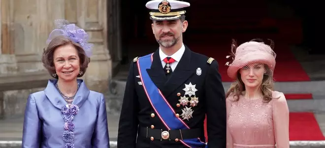 Nữ hoàng Sofía và Công chúa Letizia, người thanh lịch nhất của Hoàng gia