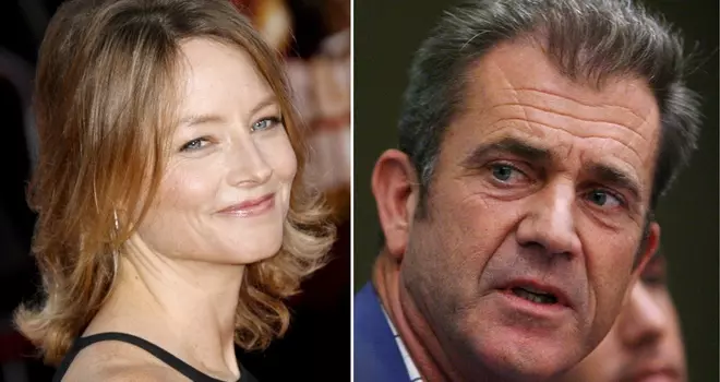 Mel Gibson achaedza kuchenesa chifananidzo chake nefirimu raJodie Foster 'The Beaver'.