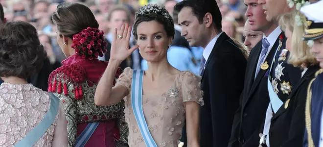 'Katon' Putri Letizia ing pesta kraton