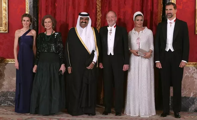 Doña Sofía, Mozah Bint Nasser lan Letizia, tampilan keanggunan ing nedha bengi gala