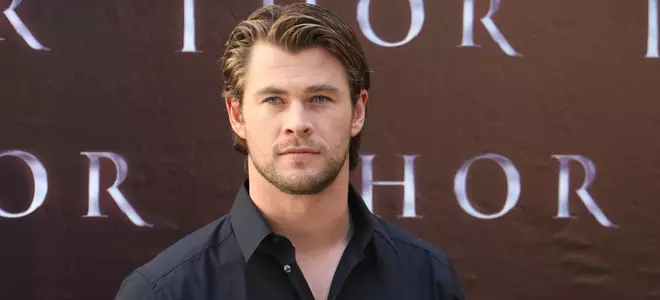 Chris Hemsworth İspaniyada 'Tor'u 'Full throttle 5' gedən Elza Pataky olmadan təqdim edir